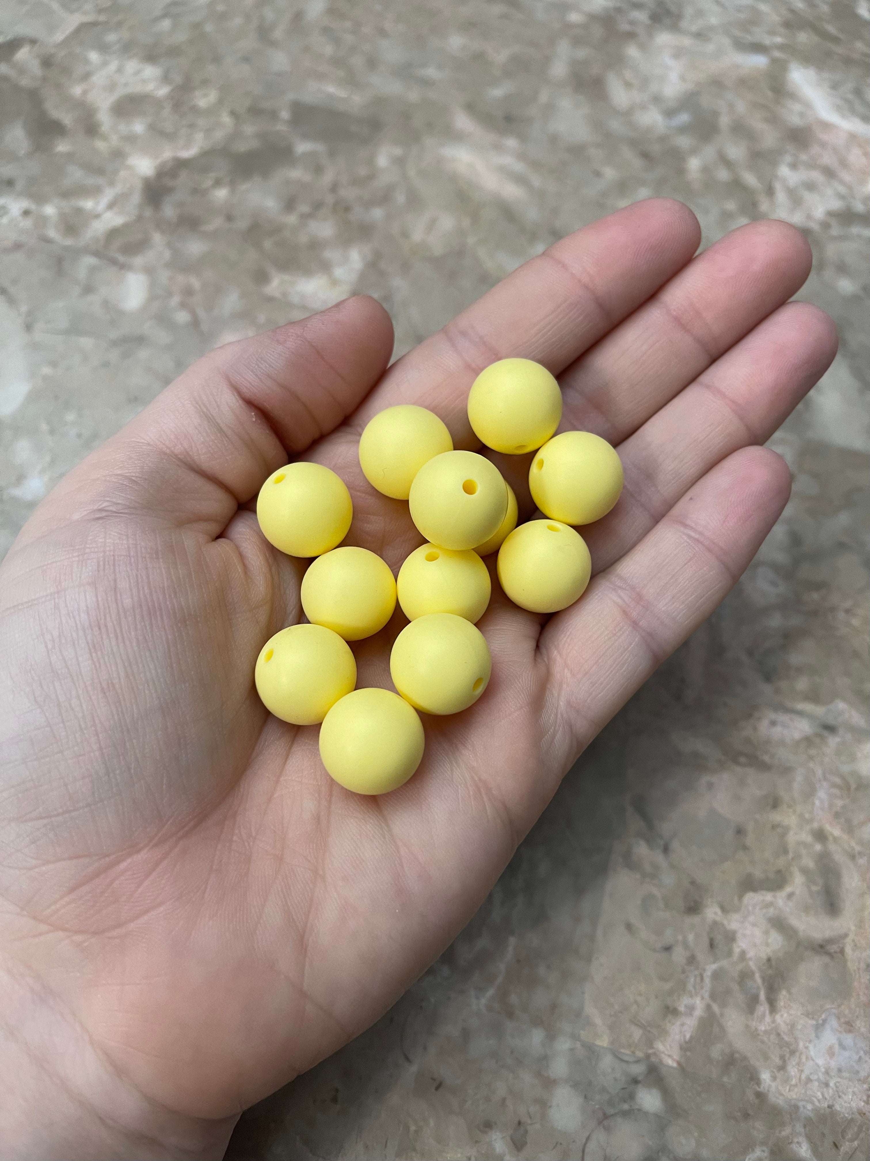 #32 Solid Custard Yellow – Delilica